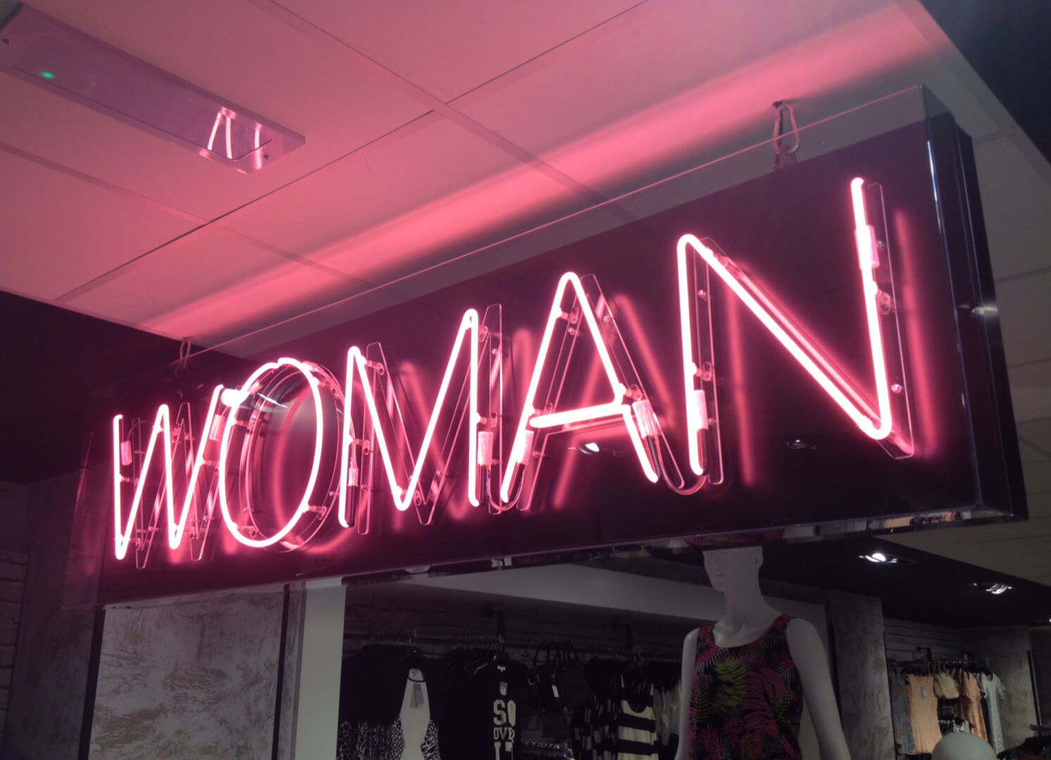 Home : Etchells Signs