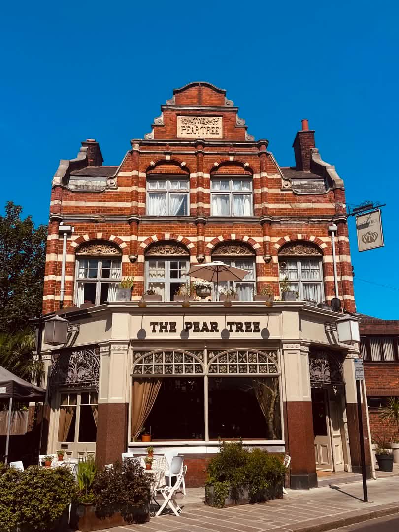 The Pear Tree Fulham : Rich in character, traditional pub