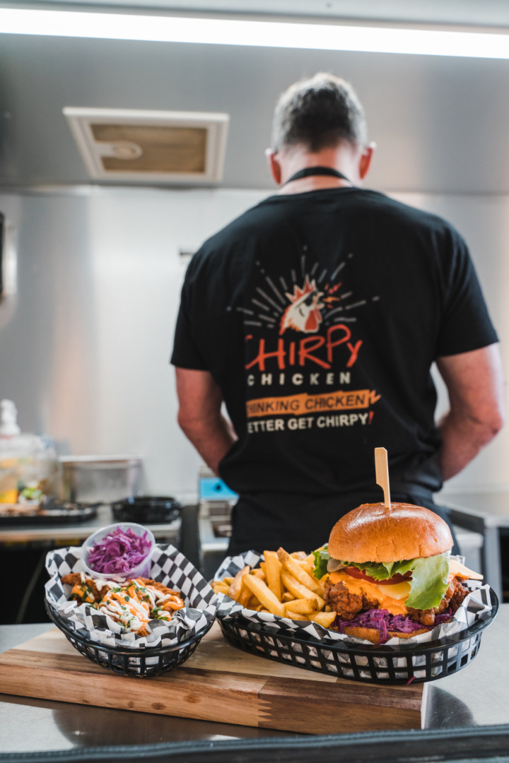 Gallery : Chirpy Chicken